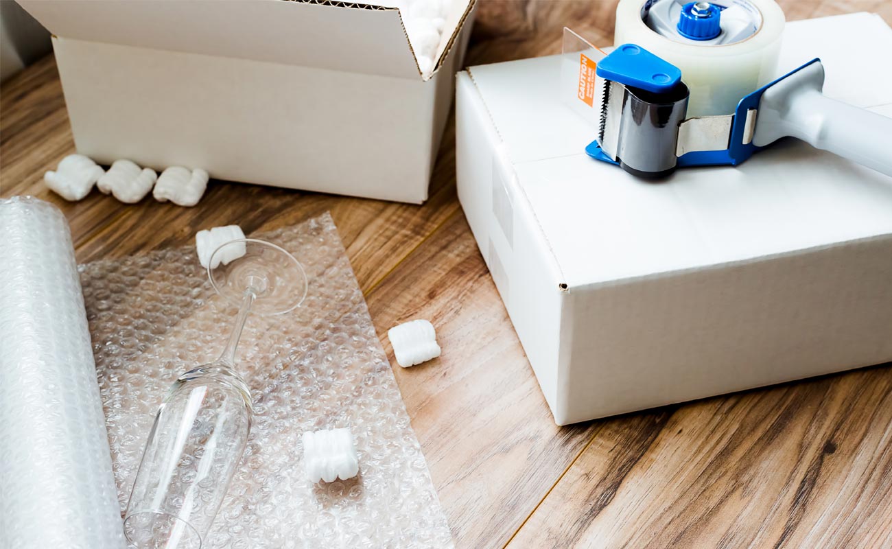 5 Tips to Prep Fragile Items for Storage - Cube Self Storage